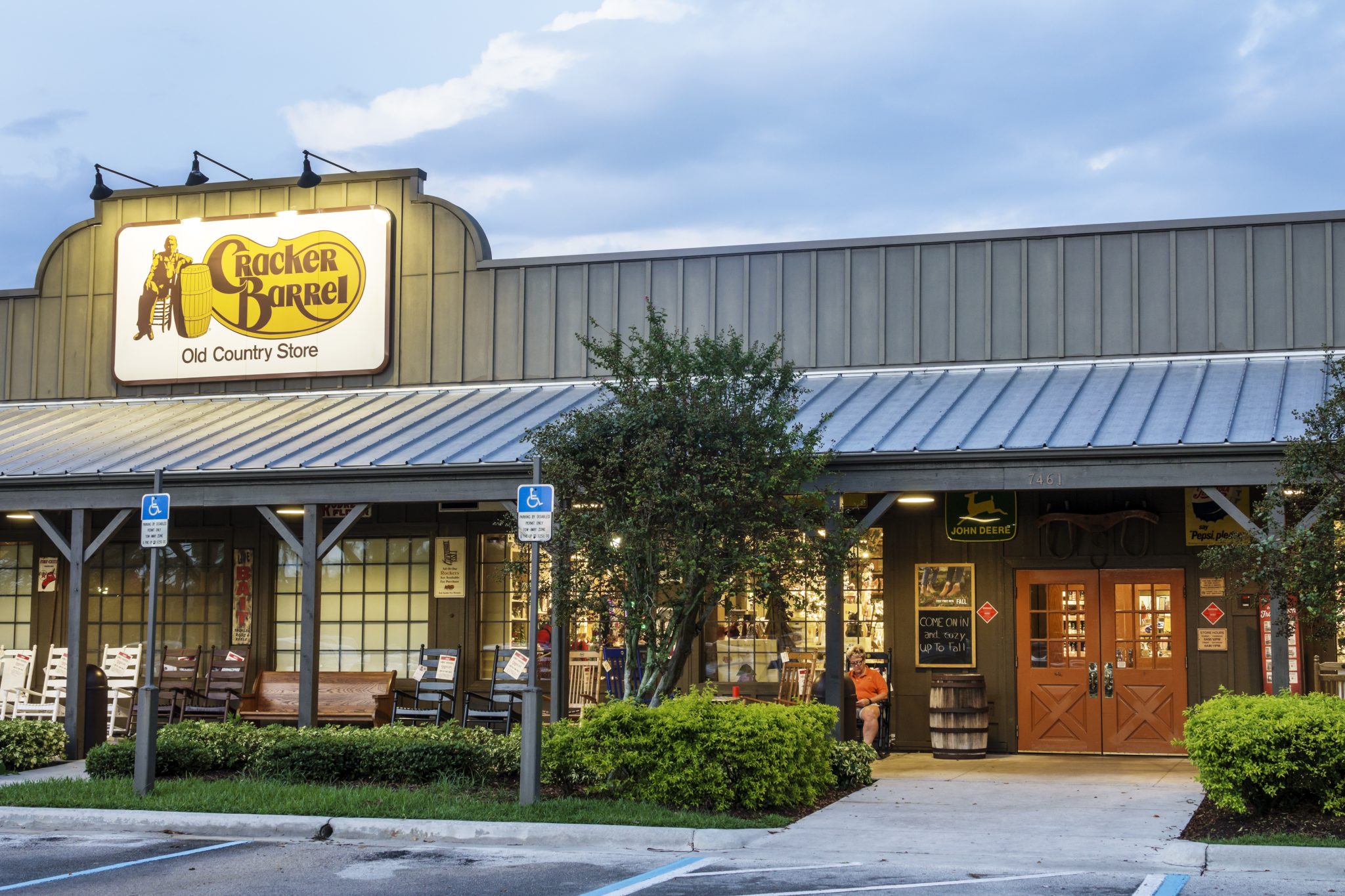 How Does the Cracker Barrel Rewards Program Work? - Top Restaurant ...